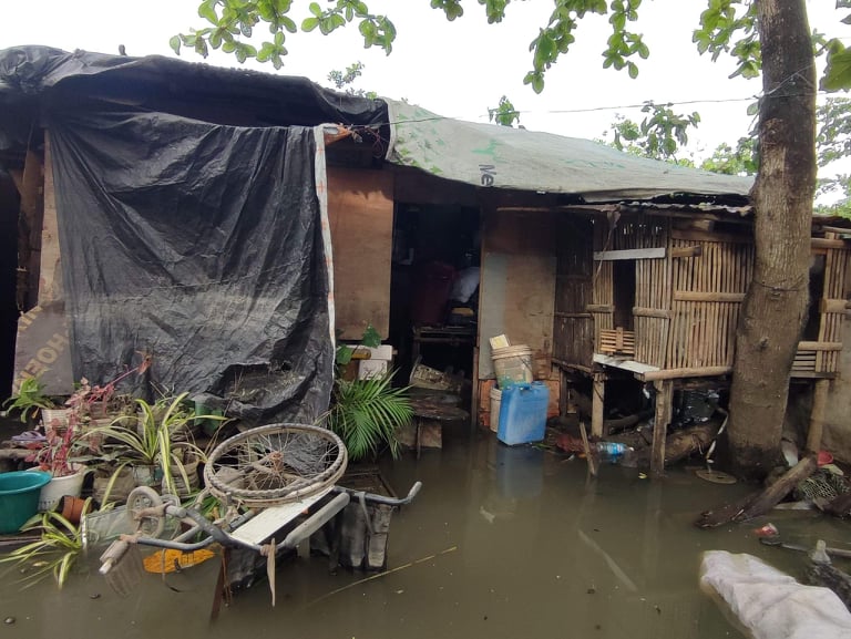 In Bacoor, residents decry ‘too little help’ as they rebuild their ...